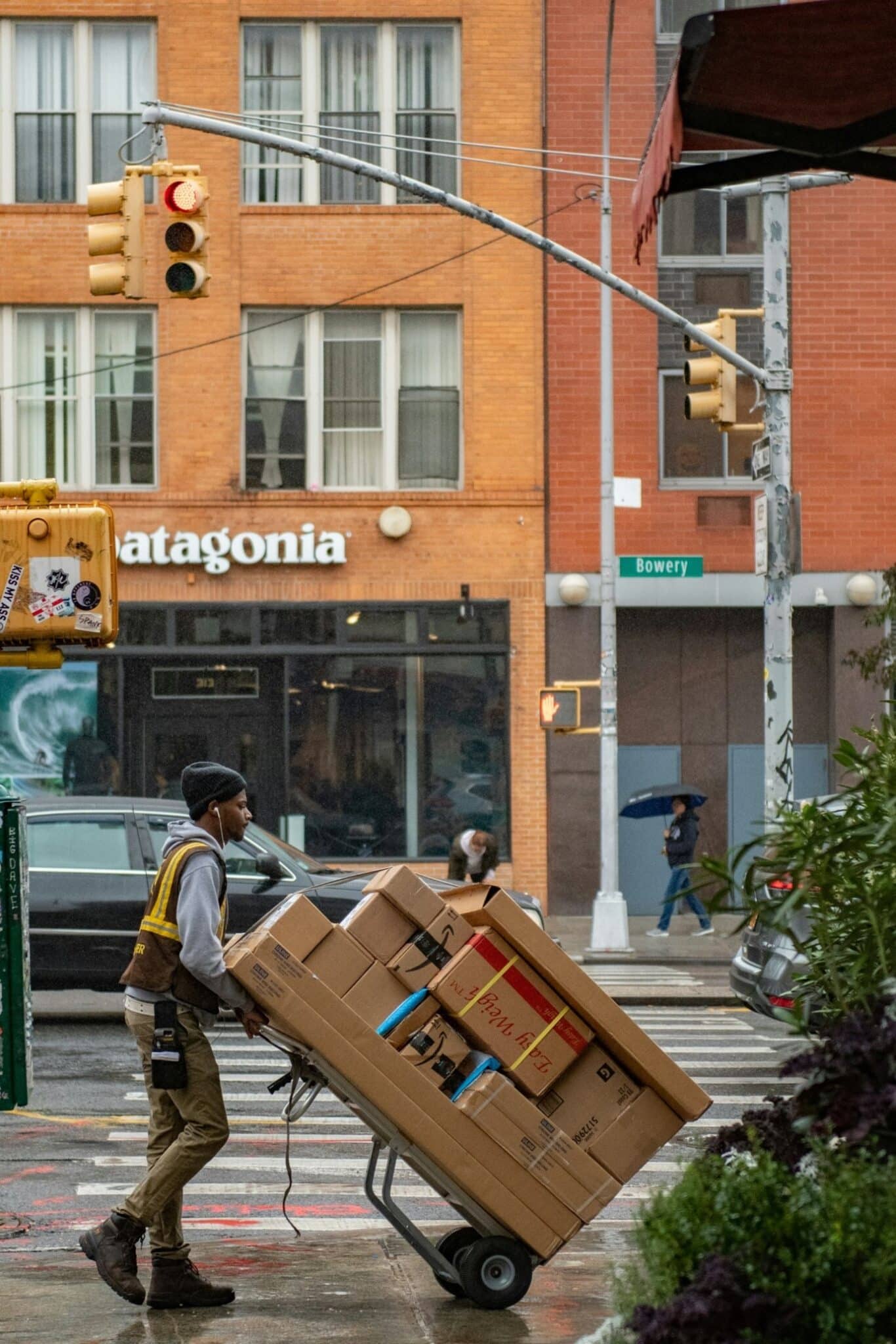 Who Owns UPS? | Business Strategy Hub
